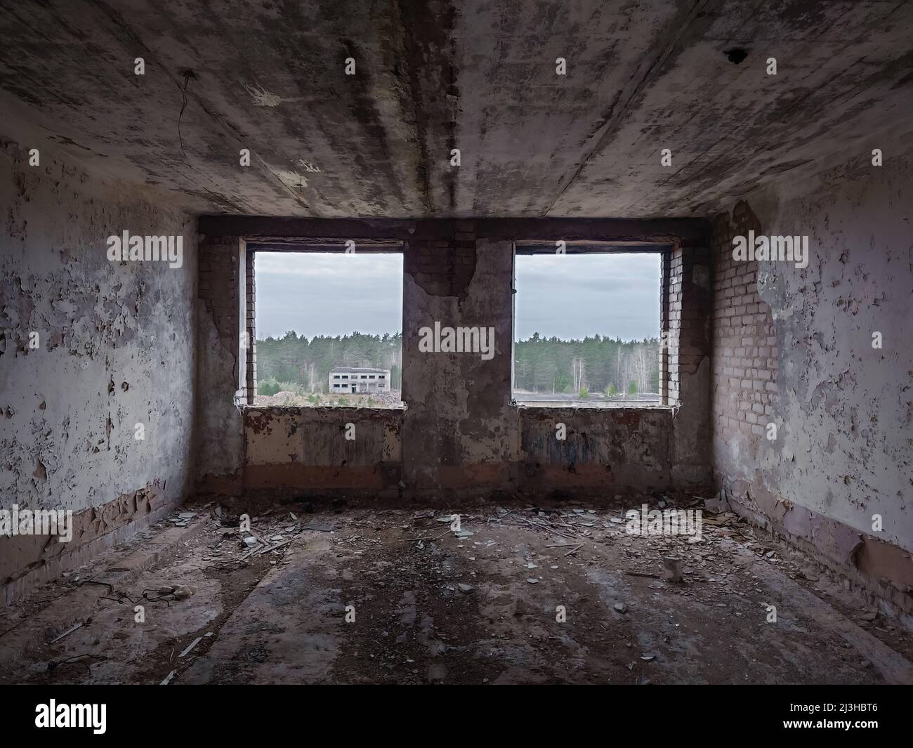 Construction without windows hi-res stock photography and images - Alamy