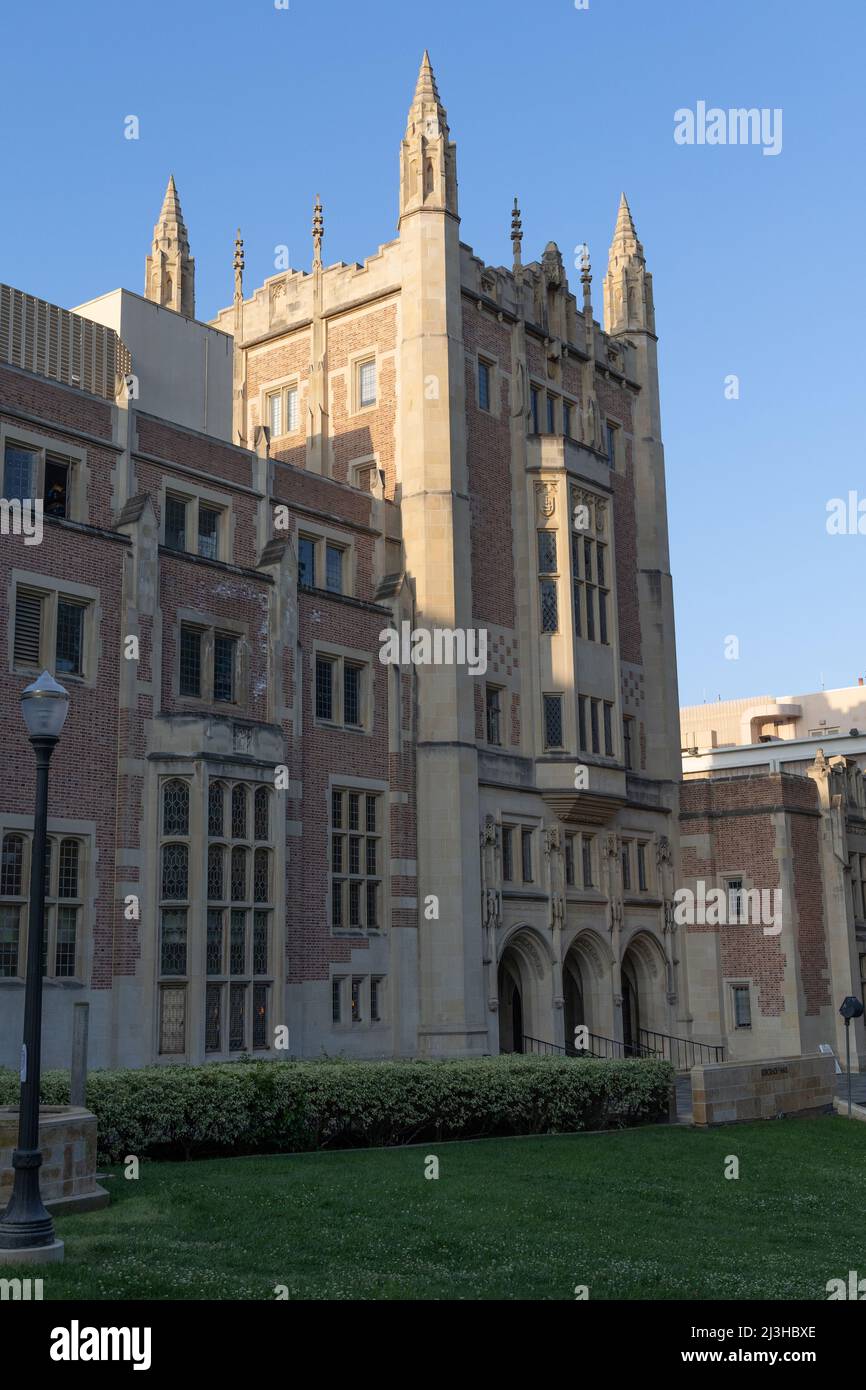 Academic building on the campus of UCLA Stock Photo - Alamy