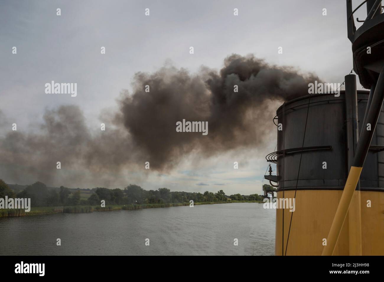 Smoke comes out pipe hi-res stock photography and images - Alamy