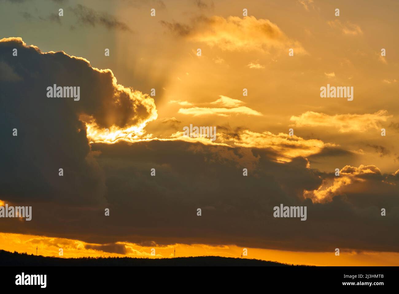 Atmospheric river cloud hi-res stock photography and images - Alamy