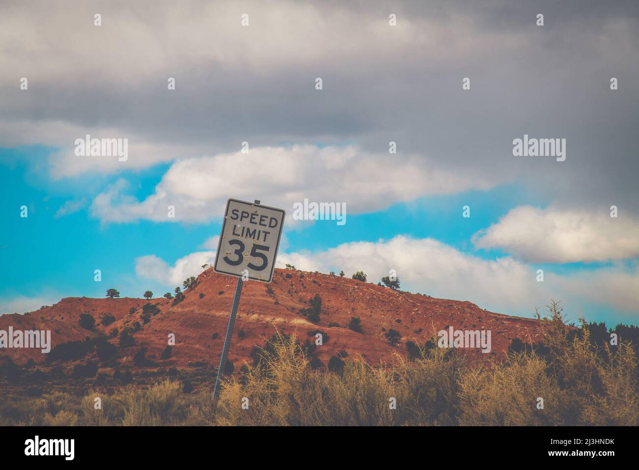 Speed limit 35 hi-res stock photography and images - Alamy