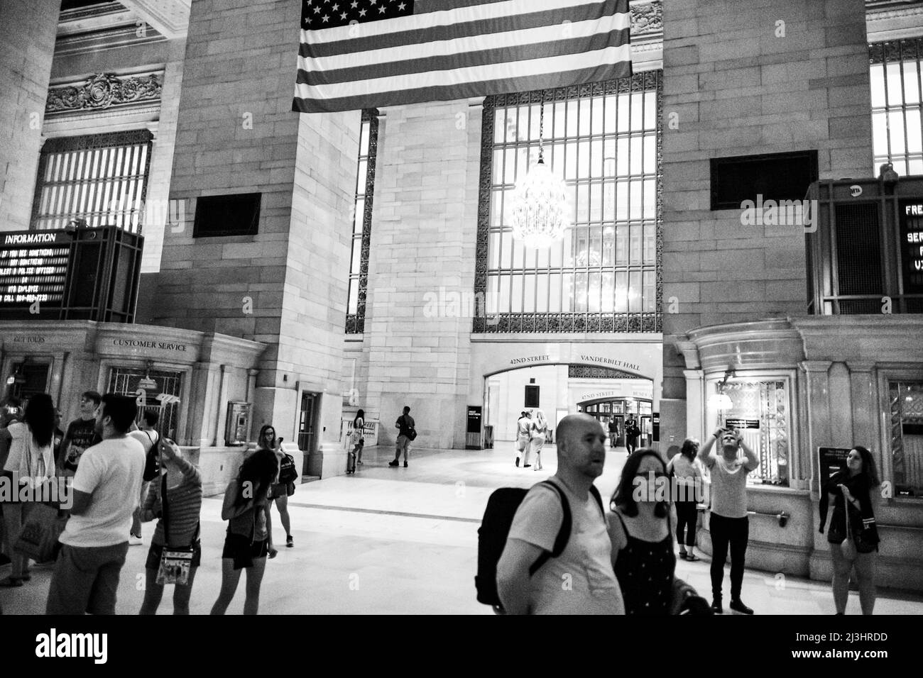 Inside grand central station hi-res stock photography and images - Alamy
