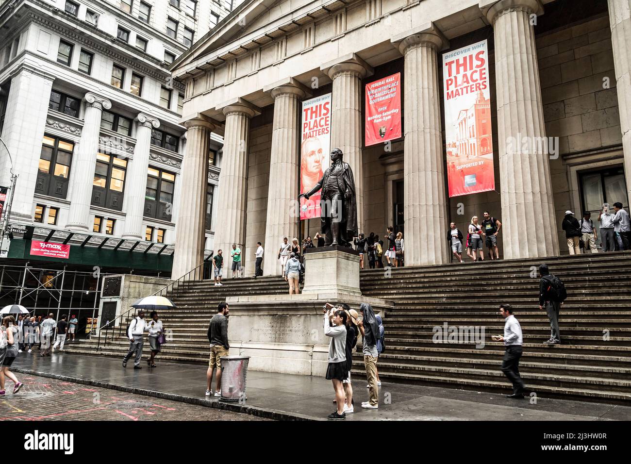 City hall station new york hi-res stock photography and images - Alamy