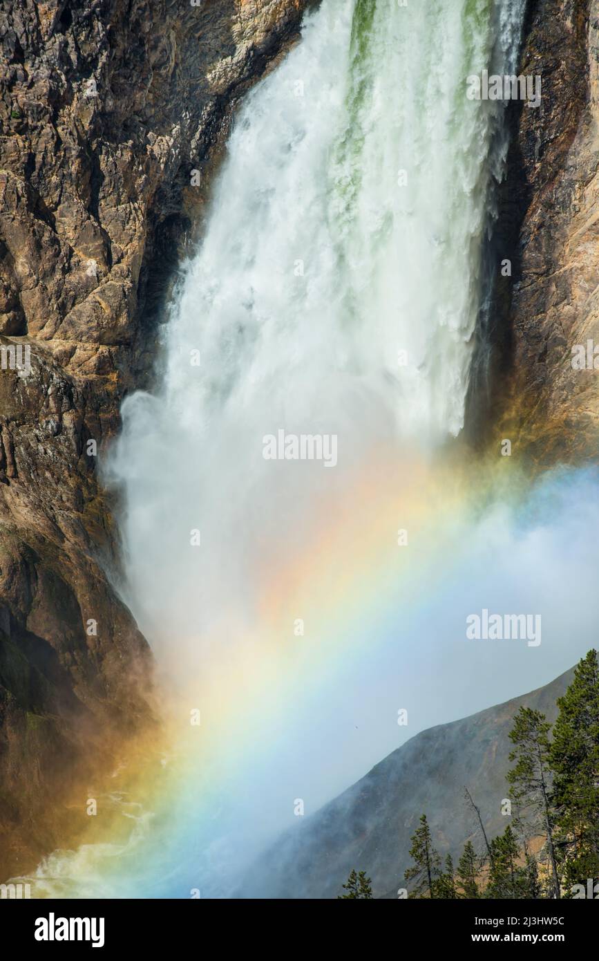 Raimbow mountains hi-res stock photography and images - Alamy