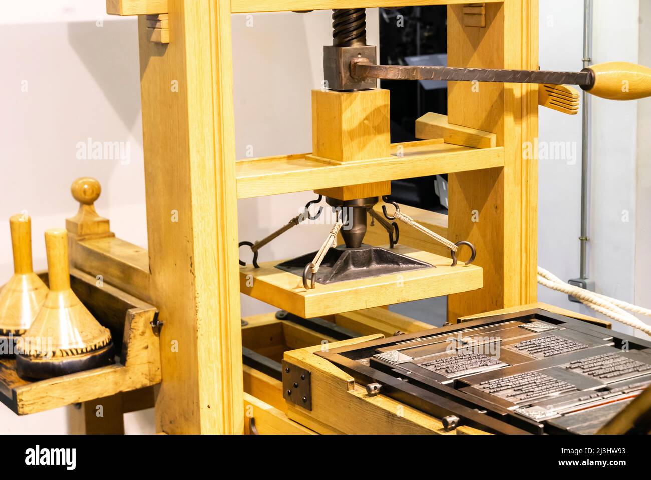 Printing press hi-res stock photography and images - Alamy