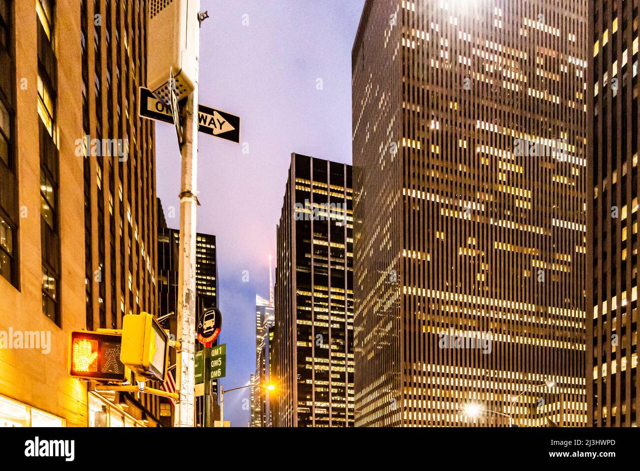 50 rockefeller center hi-res stock photography and images - Alamy