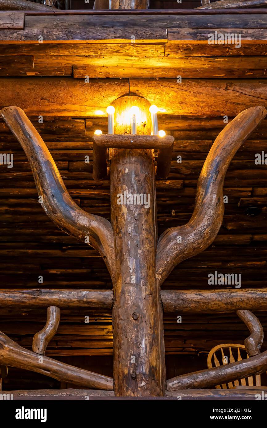 Old faithful inn montana hi-res stock photography and images - Alamy