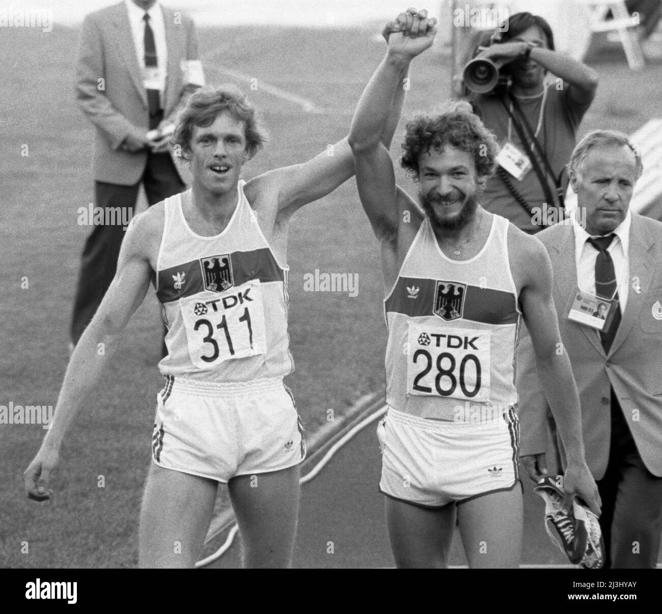 WILLI WUELBECK Germany 800m winner athlete praised by Hans Peter Ferner ...