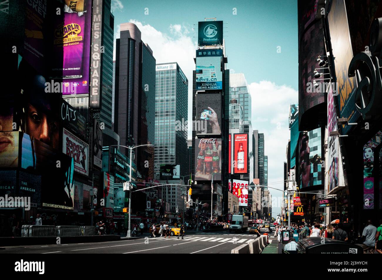 Times square signage hi-res stock photography and images - Alamy