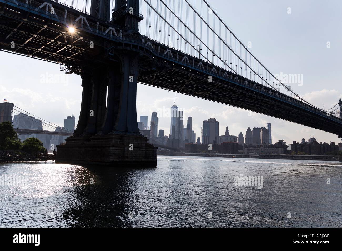 Manhattan bridge suspension over hi-res stock photography and images ...