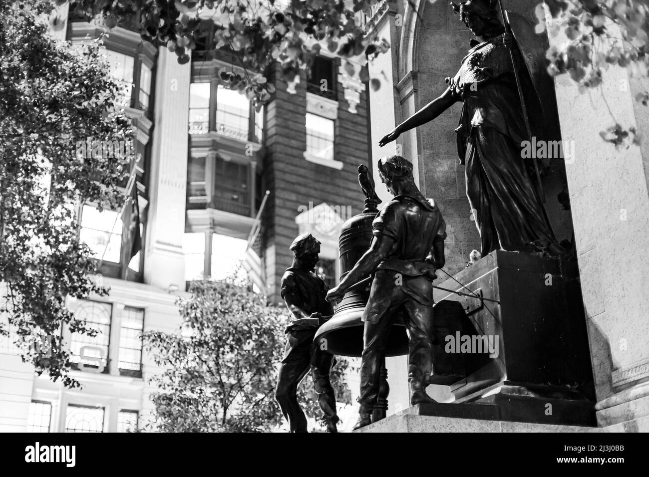 AVE OF THE AMERICAS/W 34 ST, New York City, NY, USA, The Bennett ...