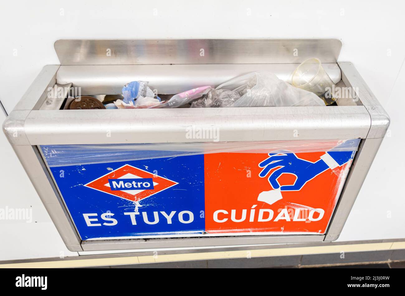 Trash container hi-res stock photography and images - Alamy