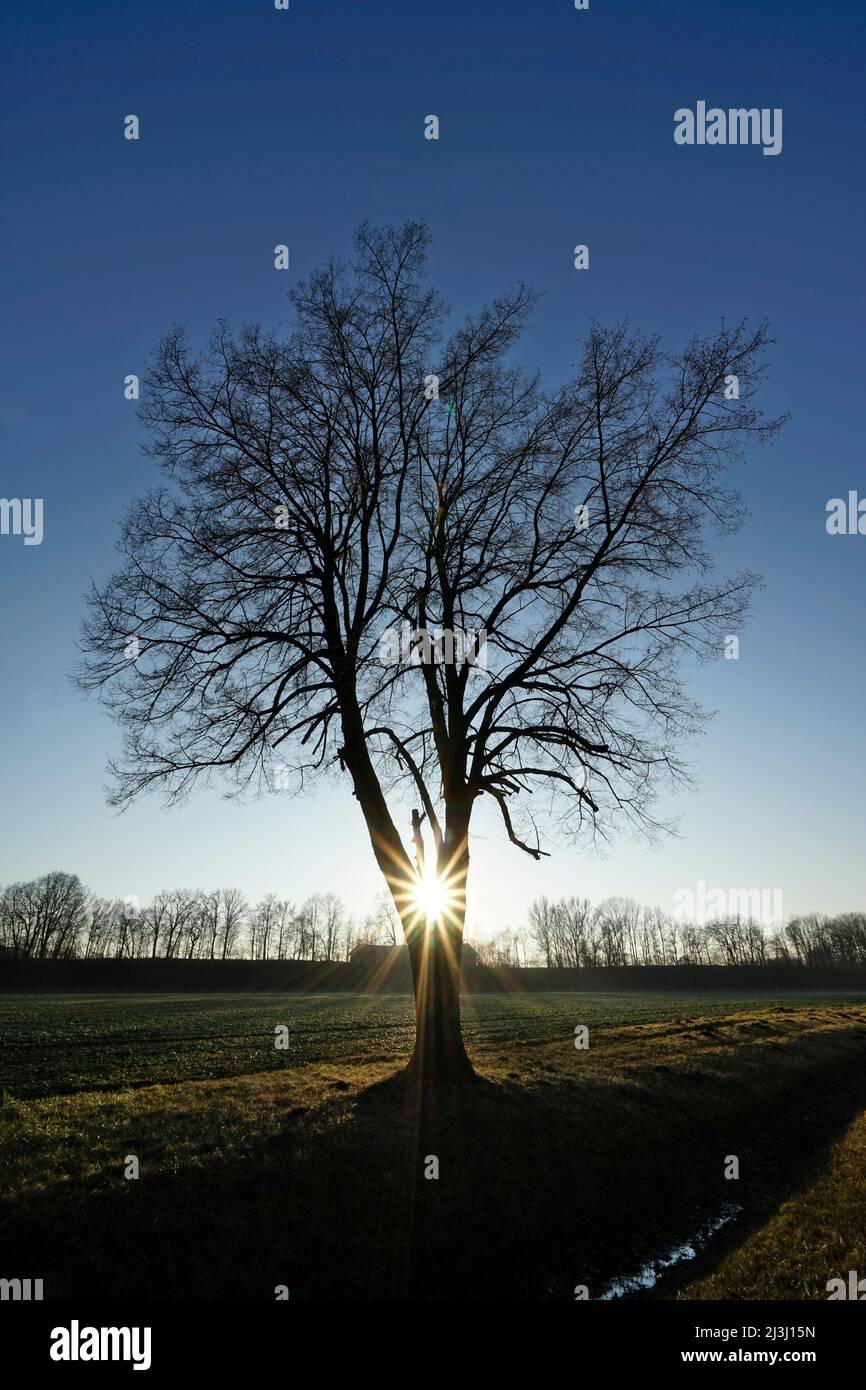 Winter landscape river inn hi-res stock photography and images - Alamy