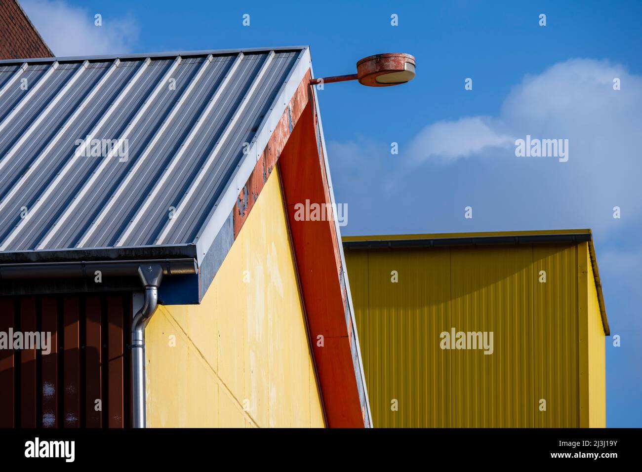 Blue warehouse hi-res stock photography and images - Alamy