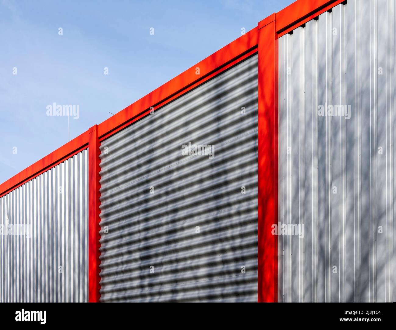 Corrugated metal building hi-res stock photography and images - Alamy