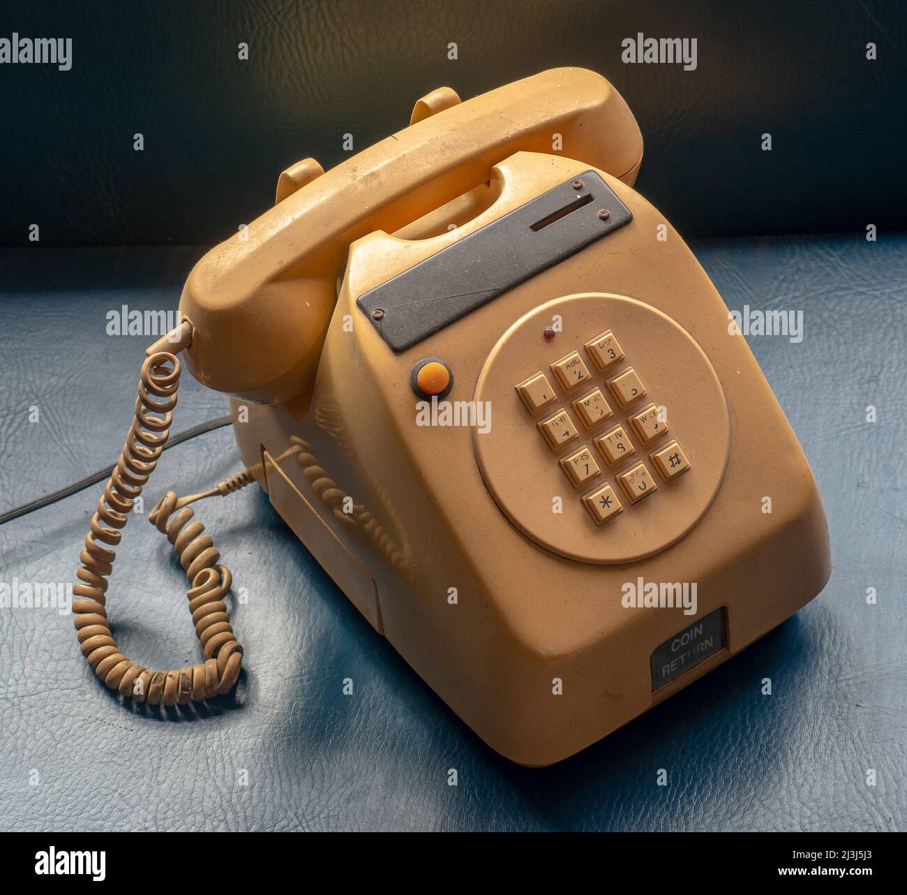 Coin operated used hi-res stock photography and images - Alamy