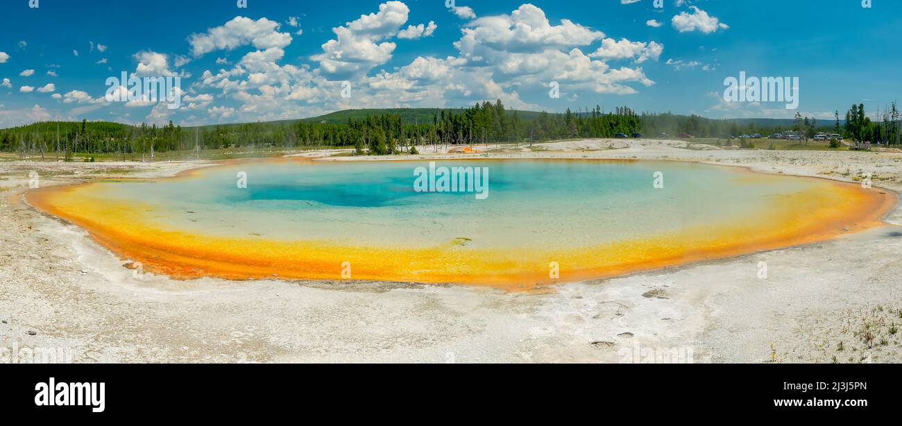 Yelllowstone lake hi-res stock photography and images - Alamy