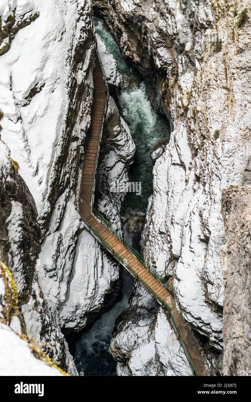 Breitachklamm gorge with wooden footbridge hi-res stock photography and ...
