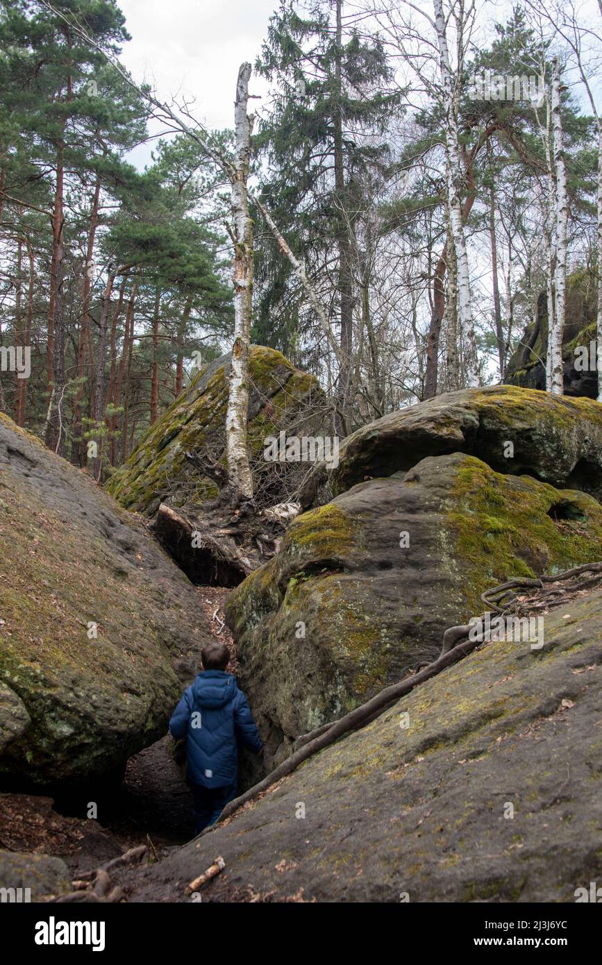 Labyrinth mound hi-res stock photography and images - Alamy