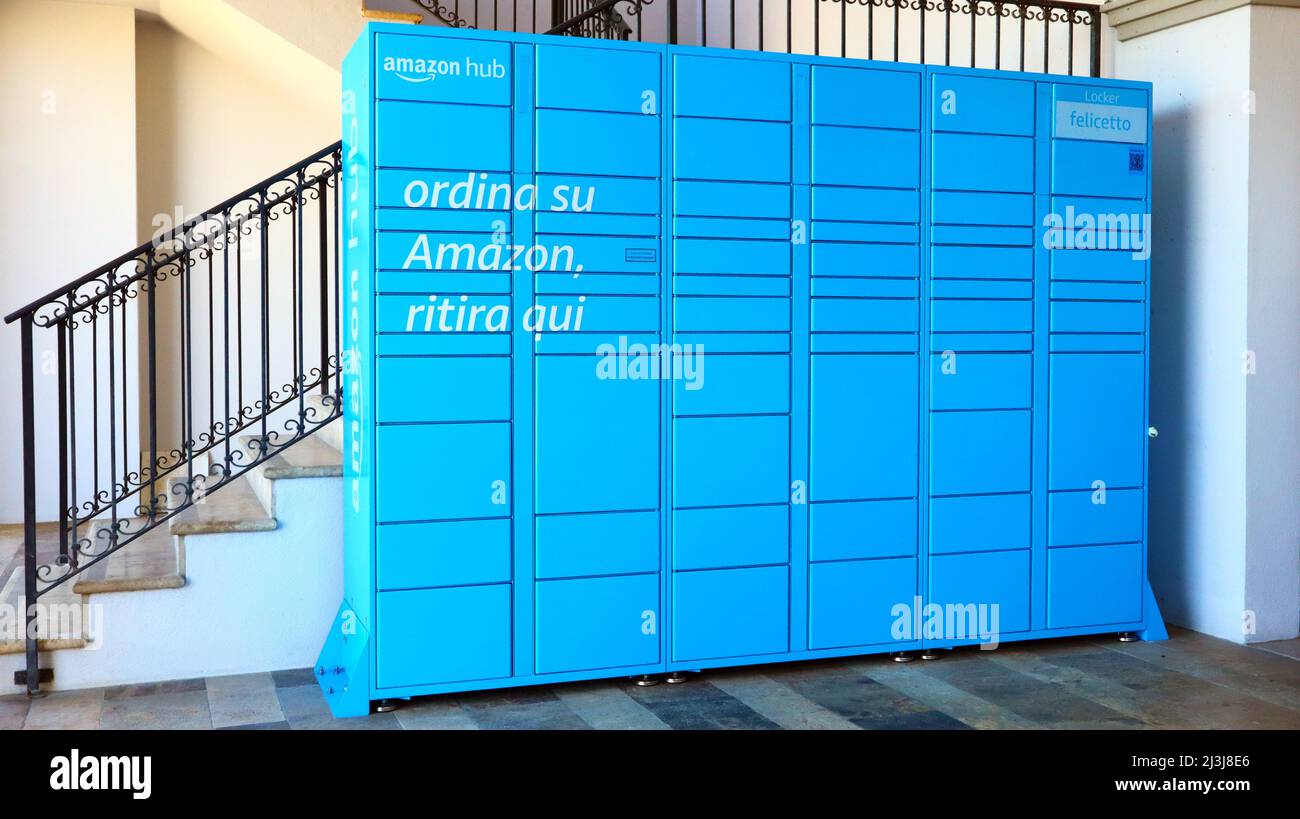 Hub locker hi-res stock photography and images - Alamy