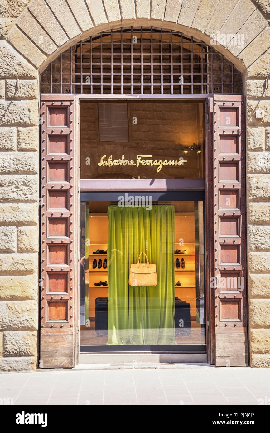 High class shop front hi-res stock photography and images - Alamy