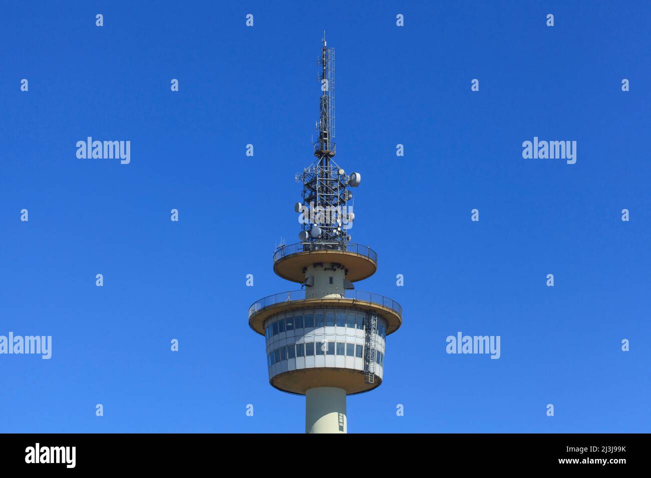 Relay tower hi-res stock photography and images - Alamy