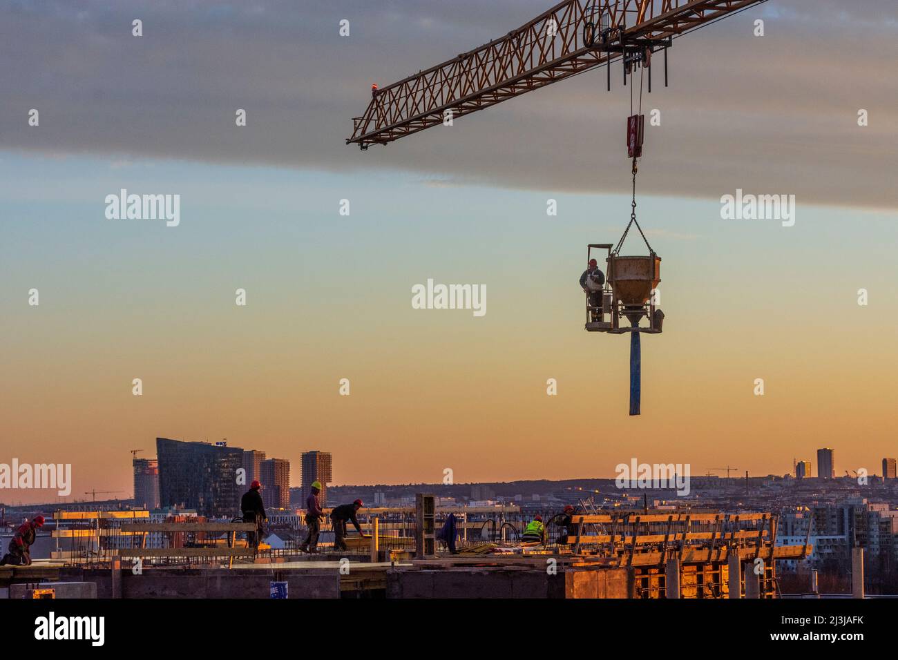 Vienna, construction site of apartment house, concrete bucket or crane ...