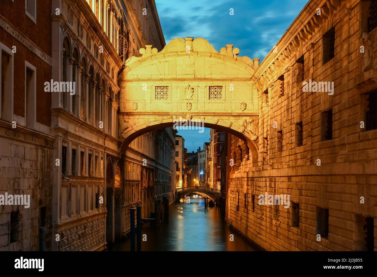 Bridge of Sighs or Ponte dei Sospiri at dusk in Venice, Italy Stock ...