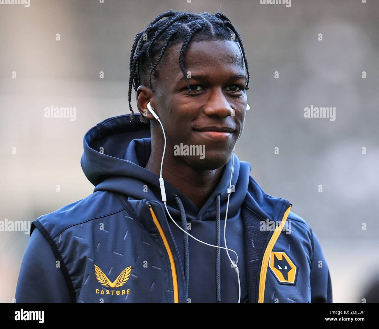 Chiquinho #20 of Wolverhampton Wanderers arrives at St. James' Park ...