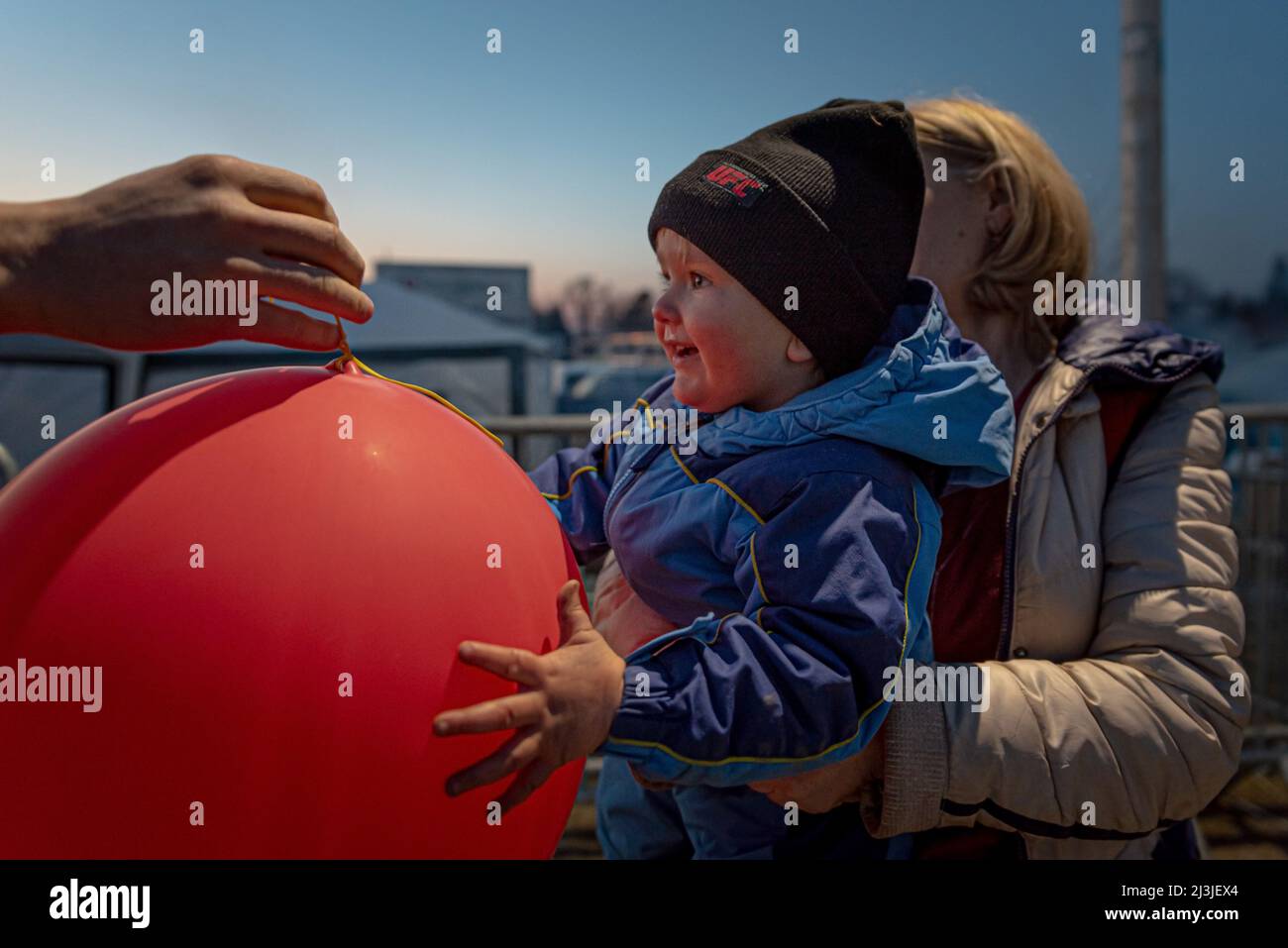 Arriving people from ukraine hi-res stock photography and images - Alamy