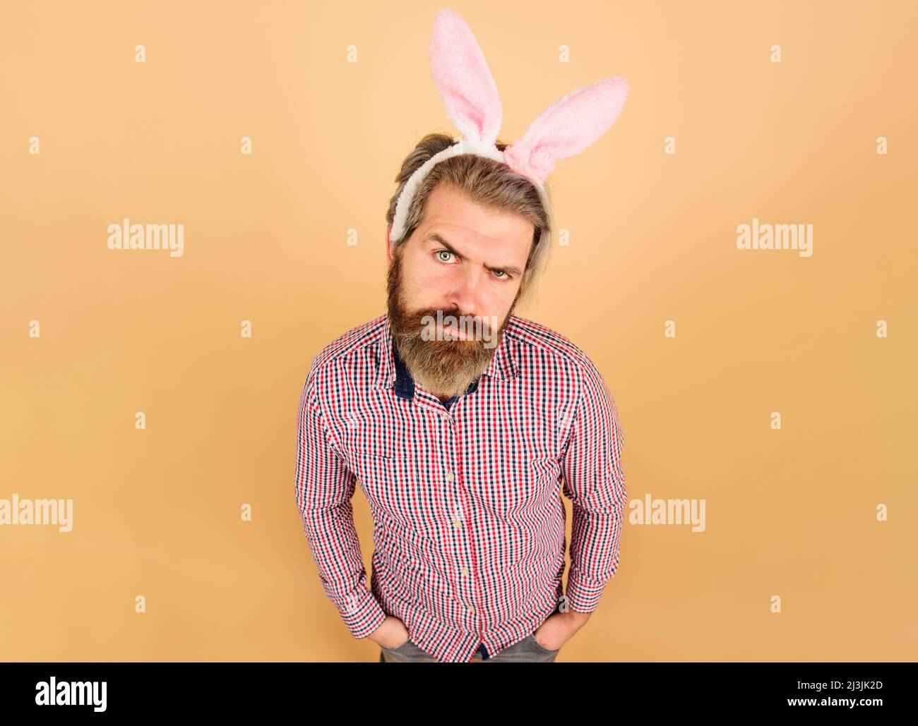 Serious guy hi-res stock photography and images - Alamy
