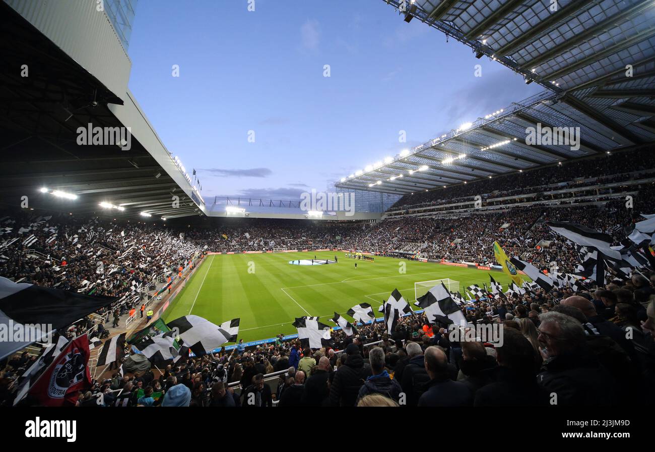 FLAGS ST JAMES PARK, NEWCASTLE UNITED FC V WOLVERHAMPTON WANDERERS FC ...