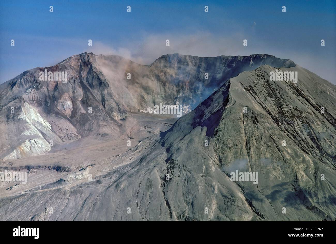 1980 volcano eruption hi-res stock photography and images - Alamy