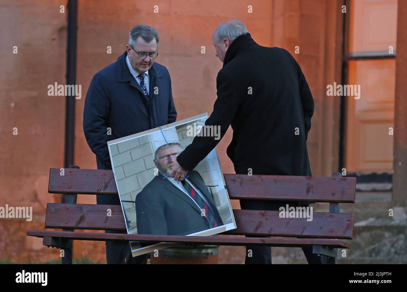 Sir jeffrey donaldson lurgan hi-res stock photography and images - Alamy