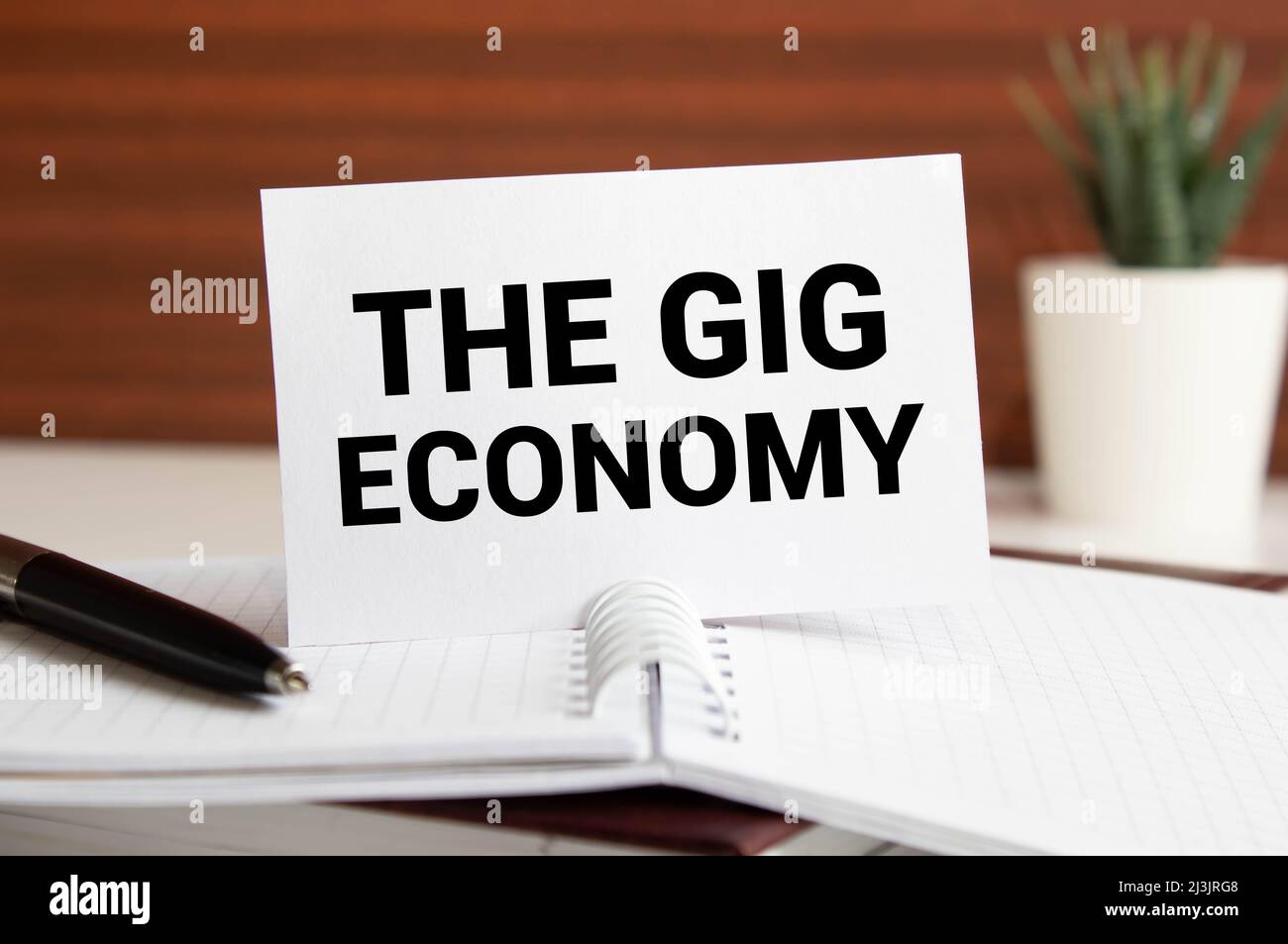 Short term contract hi-res stock photography and images - Alamy