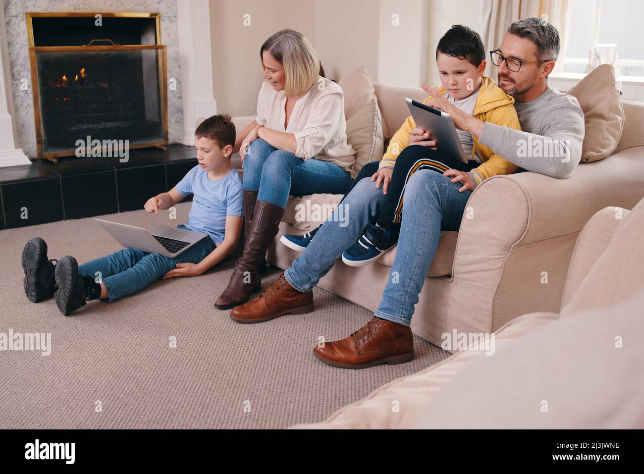 Electronic devices family hi-res stock photography and images - Alamy