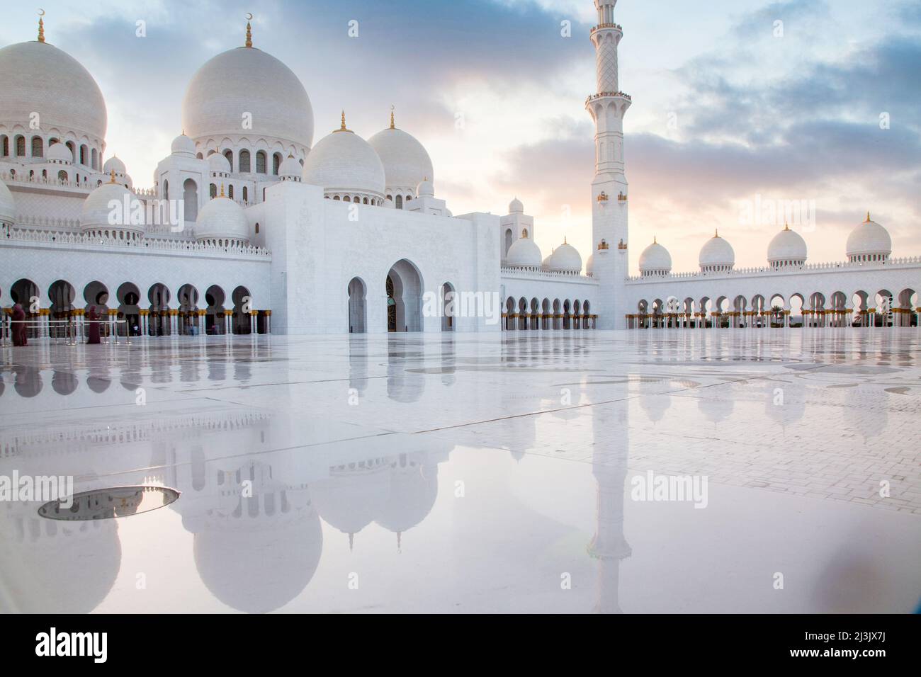 sheikh zayed grand mosque, Abu Dhabi, UAE Stock Photo - Alamy