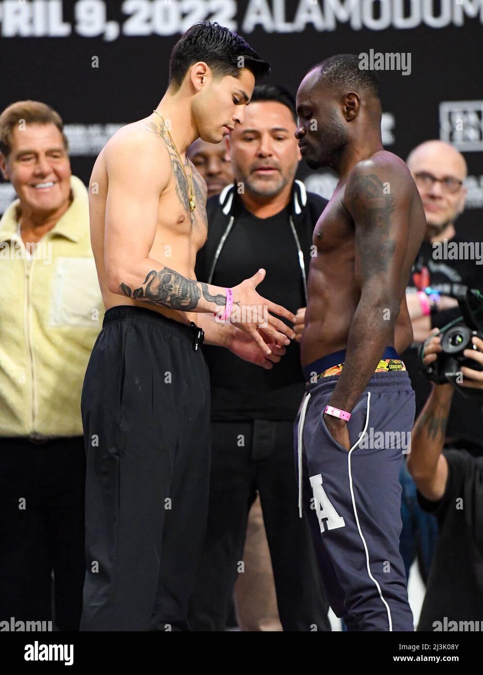 Texas, USA. 08th Apr, 2022. SAN ANTONIO, TX - APRIL 8: (L-R) Ryan ...