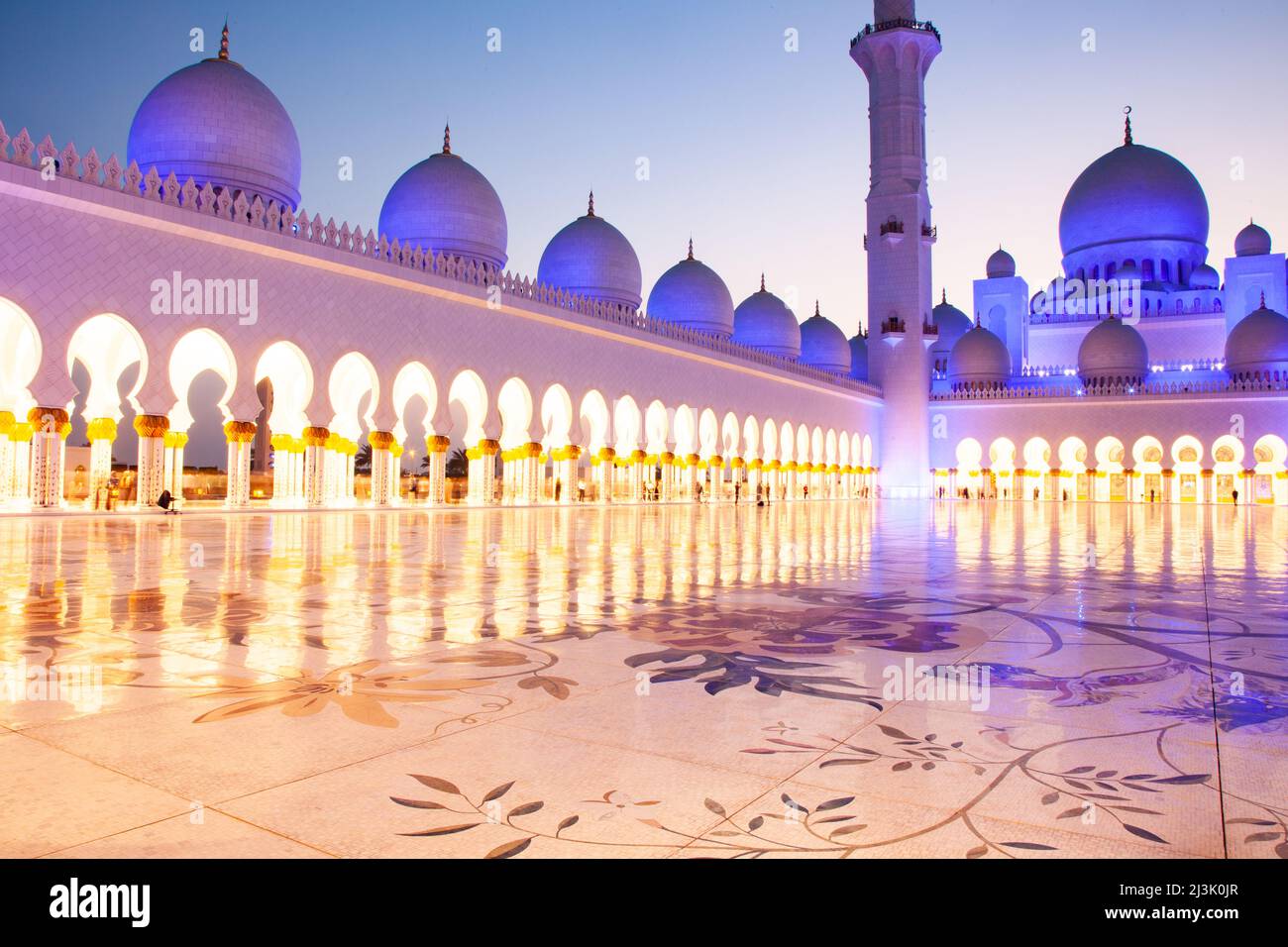 sheikh zayed grand mosque, Abu Dhabi, UAE Stock Photo - Alamy