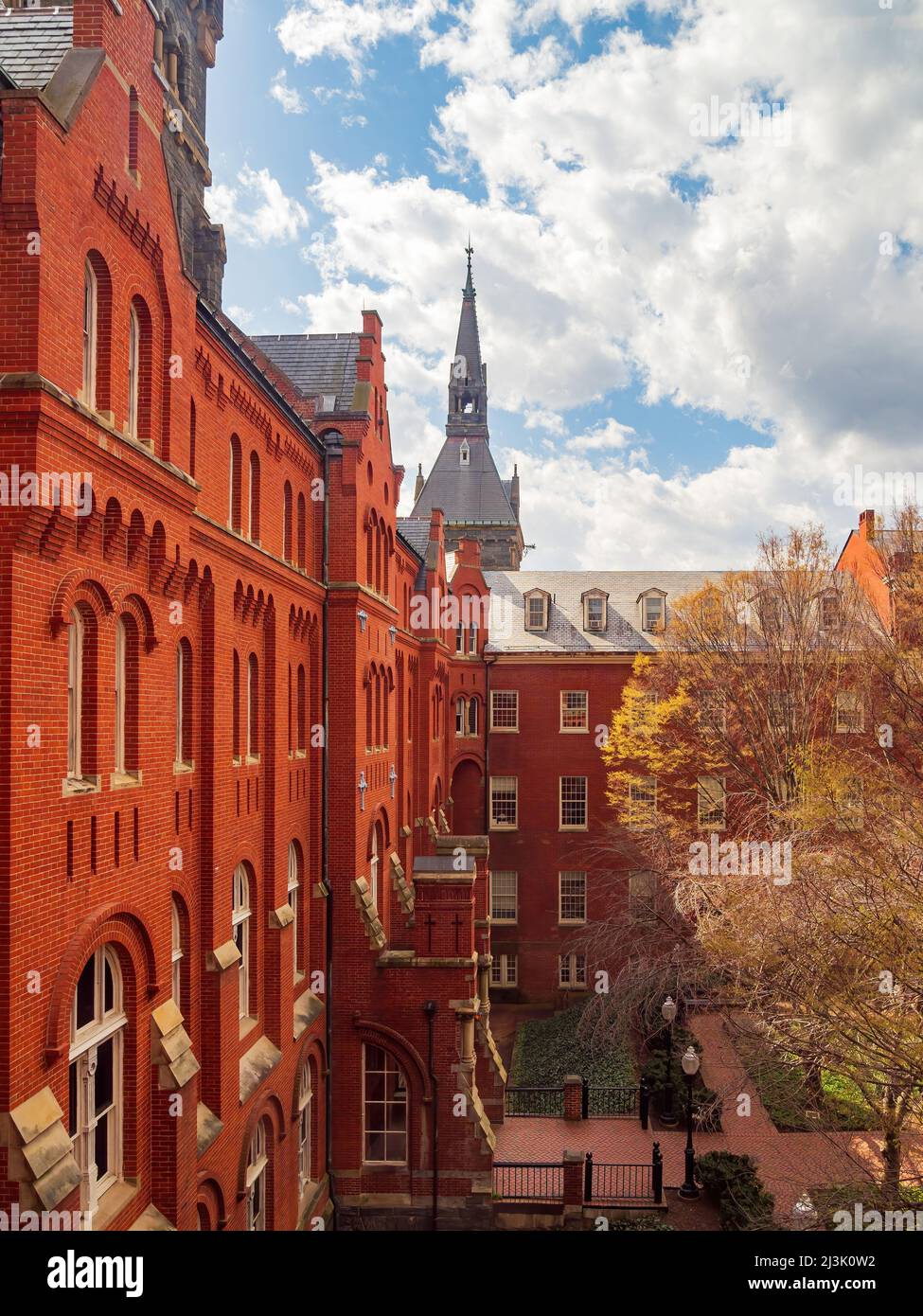 Healy hall georgetown hi-res stock photography and images - Alamy