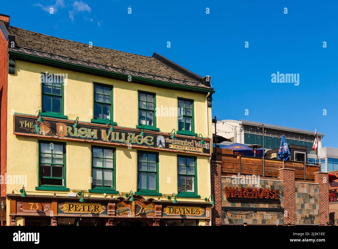 Irish village hi-res stock photography and images - Alamy