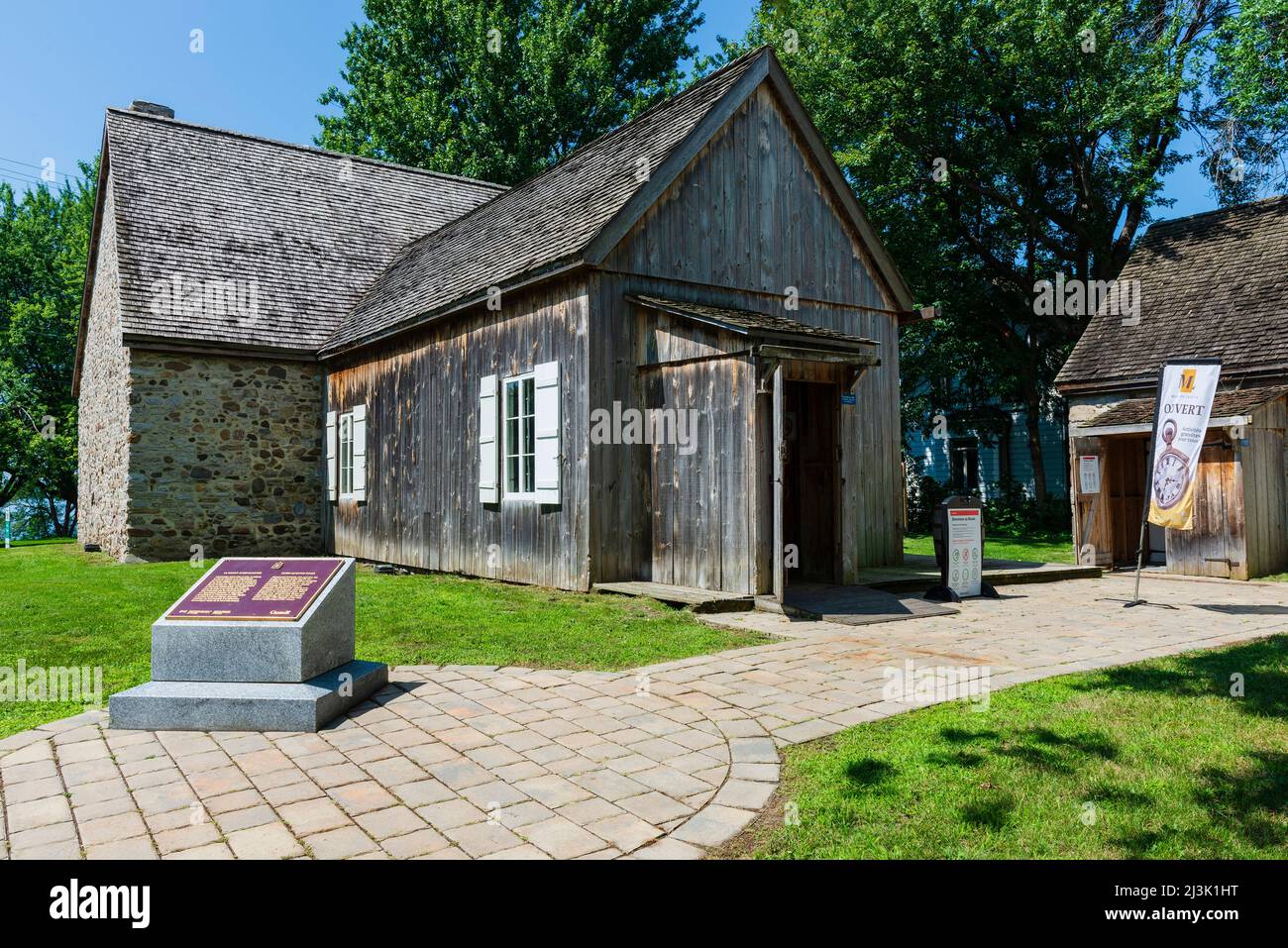 Museum of Lachine and Le Ber-Le Moyne House, the oldest complete ...