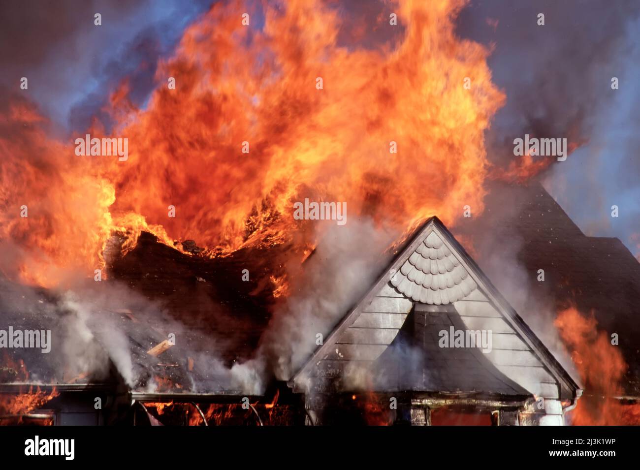 Flames image hi-res stock photography and images - Alamy
