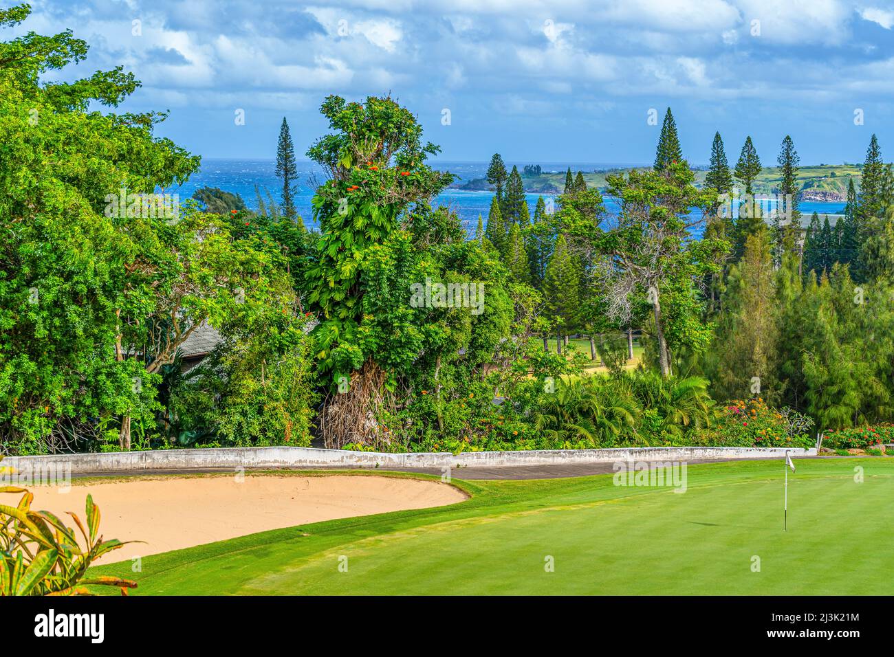 Golf course along the pacific ocean on the island of Maui, Hawaii, USA ...