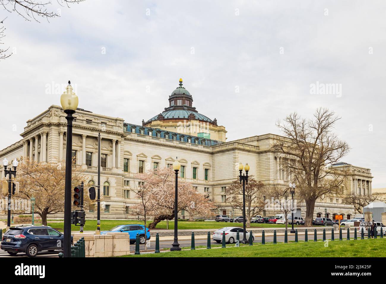 Exterior library of congress washington dc hi-res stock photography and ...
