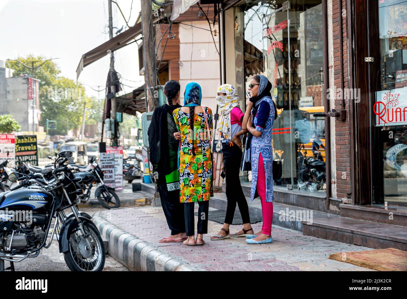 Indian street side shop hi-res stock photography and images - Alamy