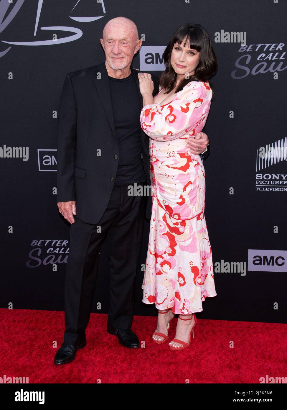 Los Angeles, California, USA. 07th Apr, 2022. Jonathan Banks and Julie ...