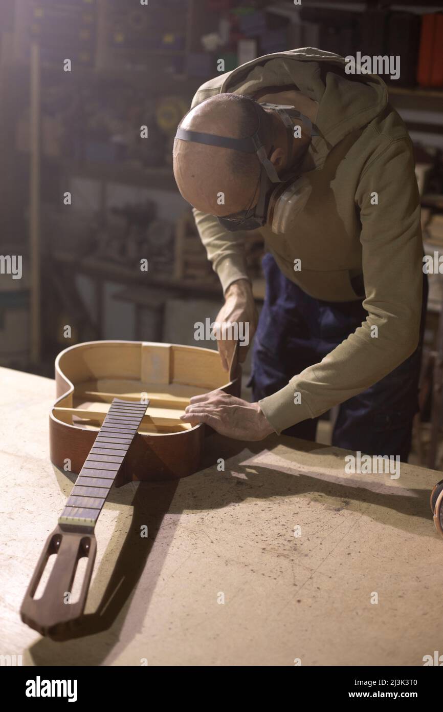 Work fret carpenter hi-res stock photography and images - Alamy