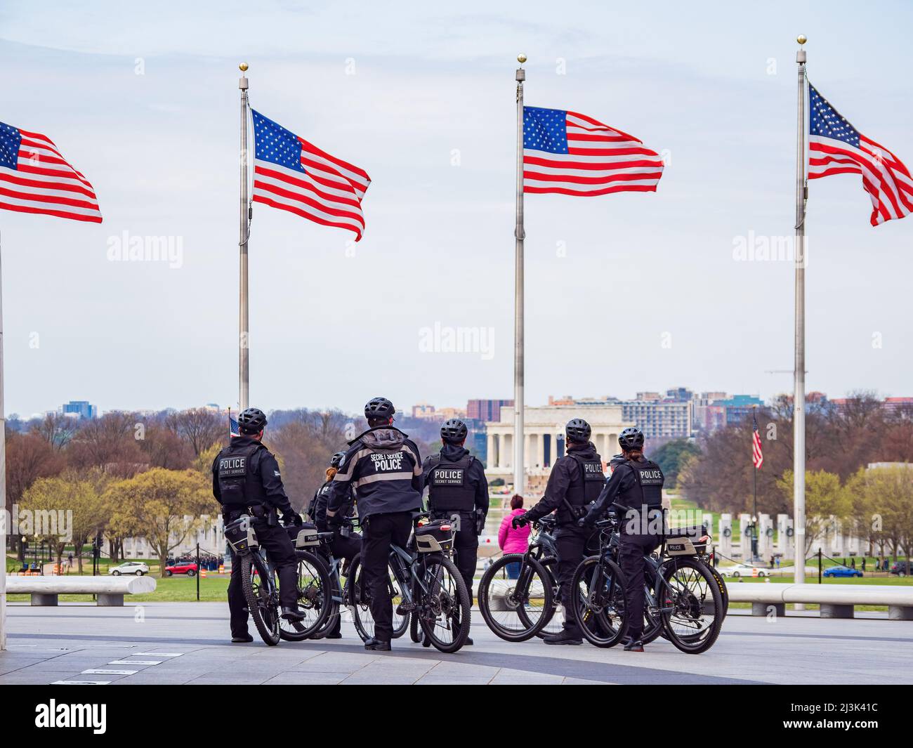 Secret service 2022 hi-res stock photography and images - Alamy