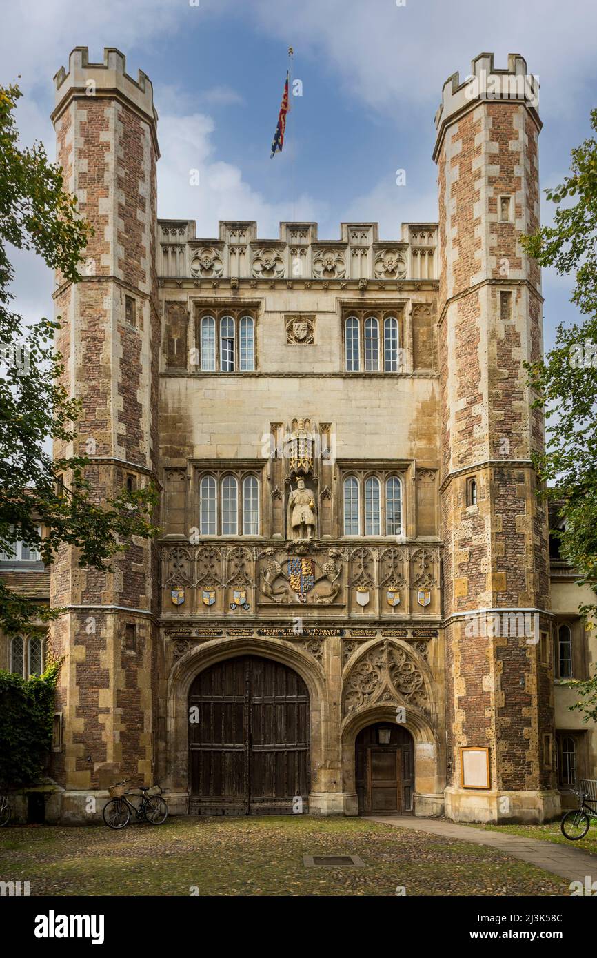 Great gate trinity college hi-res stock photography and images - Alamy